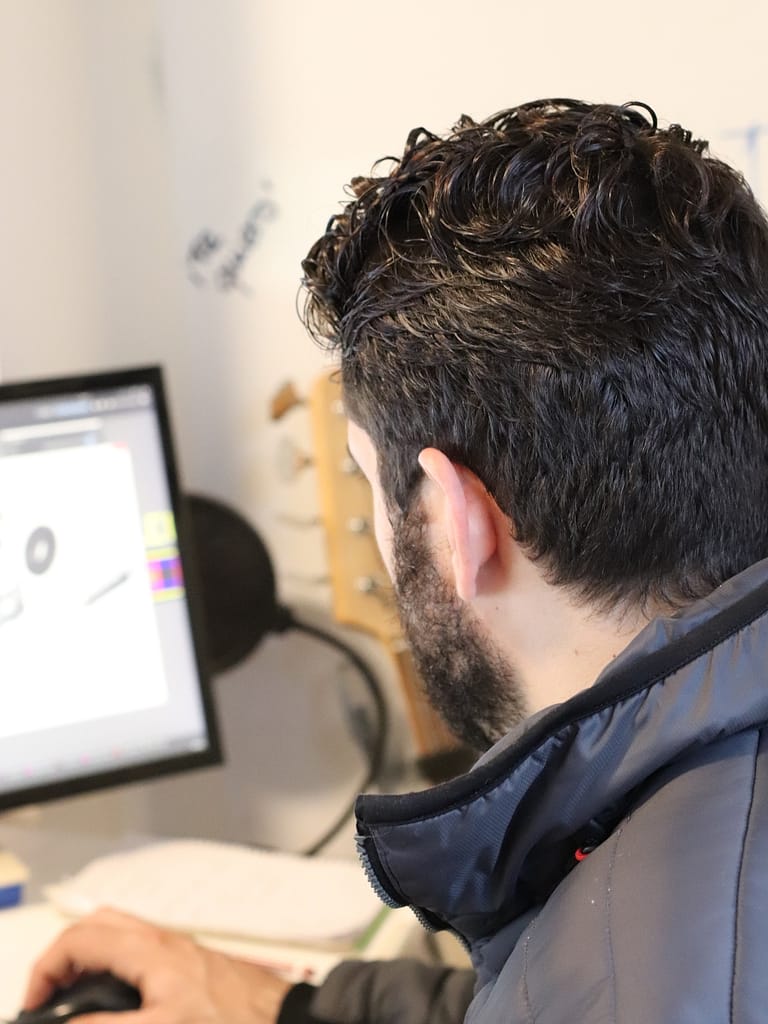 Manuel Losada Rodriguez – "Hello! I'm Manuel Losada Rodriguez, a holistic product creator ...